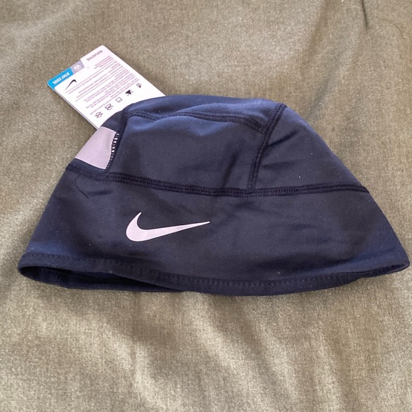 Nike | Accessories | Nike Black Reflective Skull Cap One Size Fits Most ...
